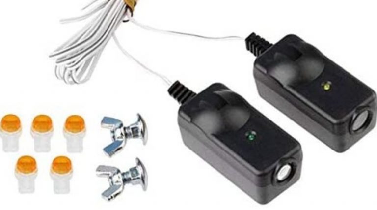 Garage door sensor yellow light and green light [Here is what it Means ...